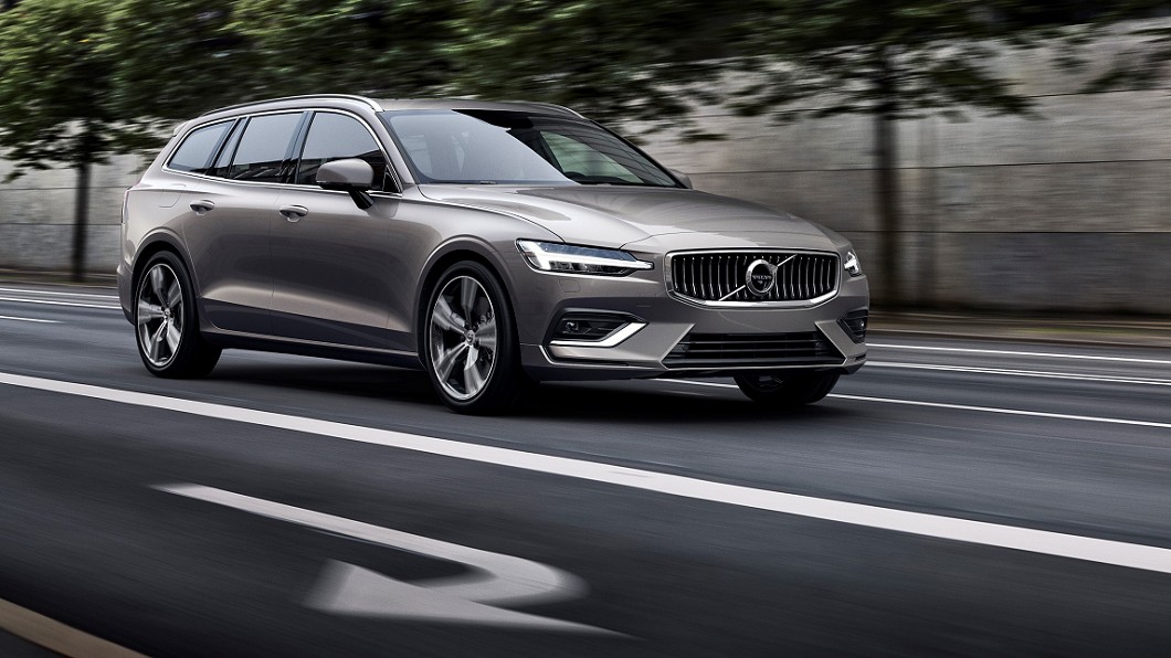 S60/V60 T8 PHEV上市開賣 坐擁52.7km/L平均油耗 | 地球黃金線