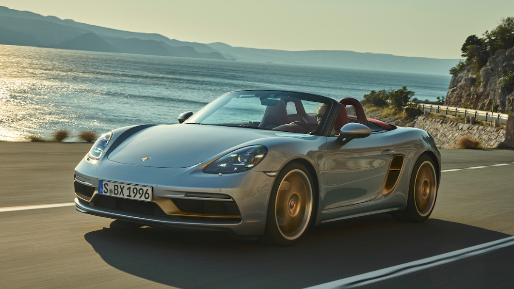 Boxster 25週年紀念版發表 全球限量1,250台售價499萬起 | 地球黃金線