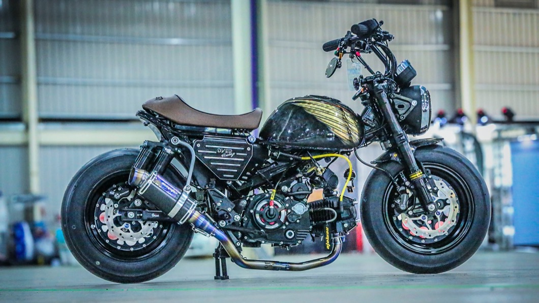 【最強人車傳說】氣壓升降Monkey 125獨步全球 看起來根本英俊！ | 地球黃金線