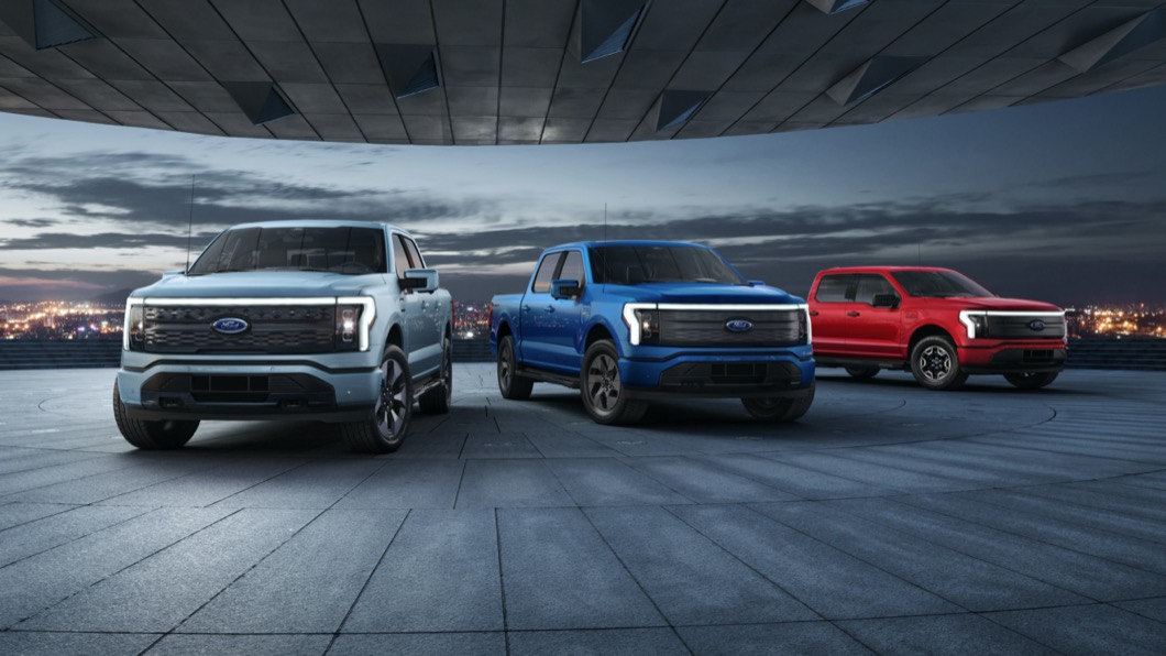 F-150 Lightning正式登場 2022與Cybertruck正面對決！ | 地球黃金線