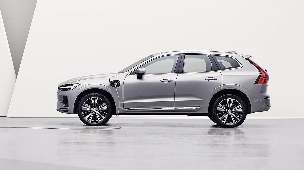 22年式Volvo T8車型全面漲10萬 續航升級不用油也能跑90公里 | 地球黃金線
