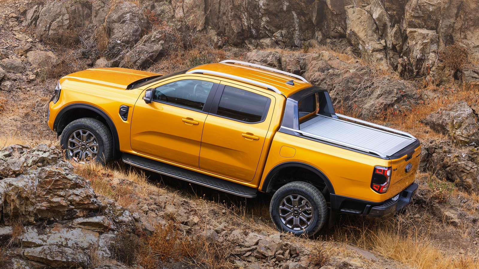 新世代Ranger外表超威巨 車內再塞12吋大平板！ | 地球黃金線