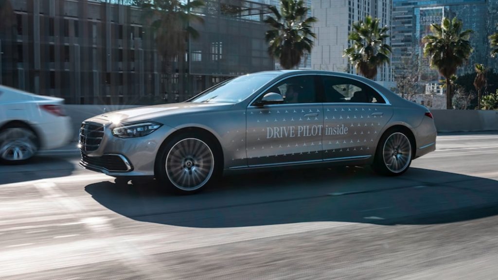 M-Benz展現Guts 自動駕駛出車禍將不是駕駛的責任 | 地球黃金線