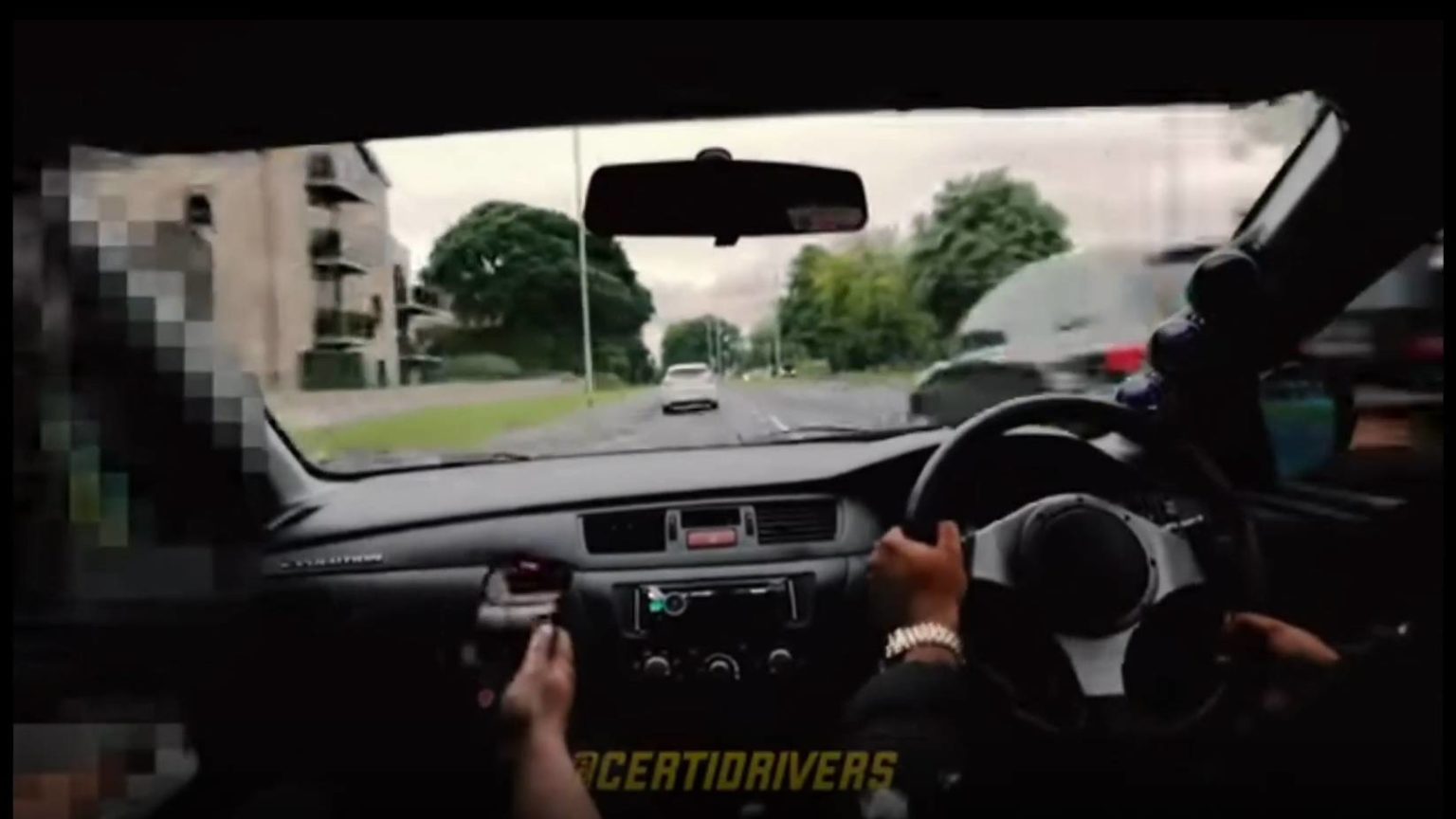 英國Youtuber發布駕駛三菱EVO飆速影片直接判入獄27個月！ 台灣或可效法？ | 地球黃金線