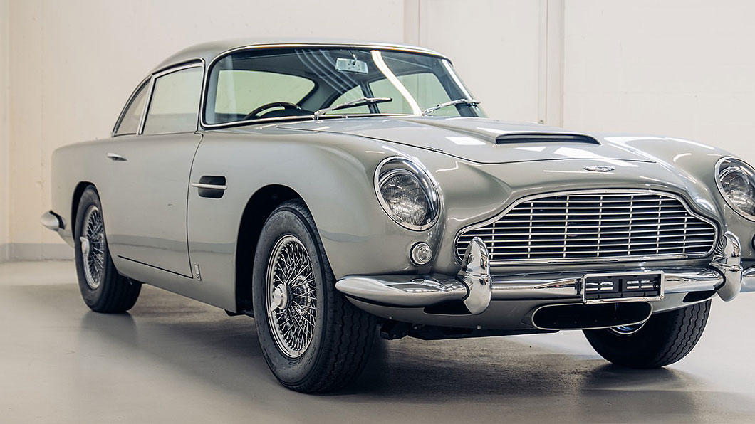 今年蒙特利汽車周名人座駕拍賣超精彩 7屆F1世界冠軍戰駒Ferrari F300挑戰2億元 | 地球黃金線