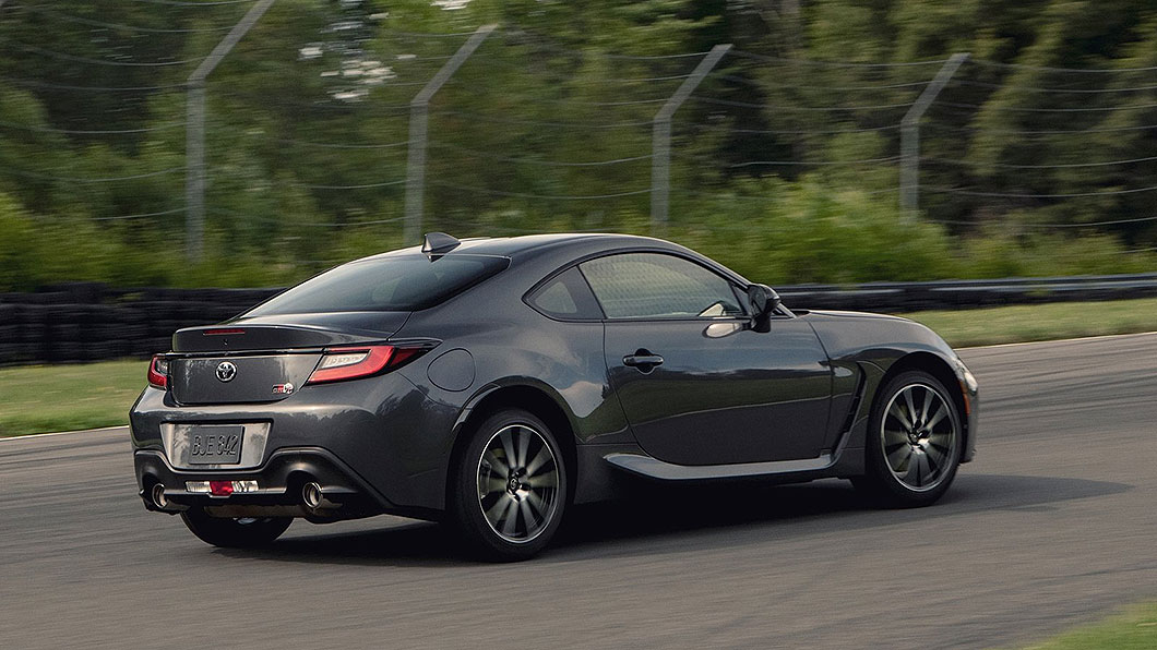 Toyota改口甩尾不會破保固 承諾會替GR86車主修復引擎！ | 地球黃金線