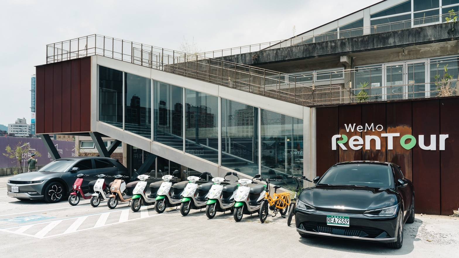 WeMo RenTour增列共享交通工具選項 從電動汽機車到單車都成服務內容 | 地球黃金線