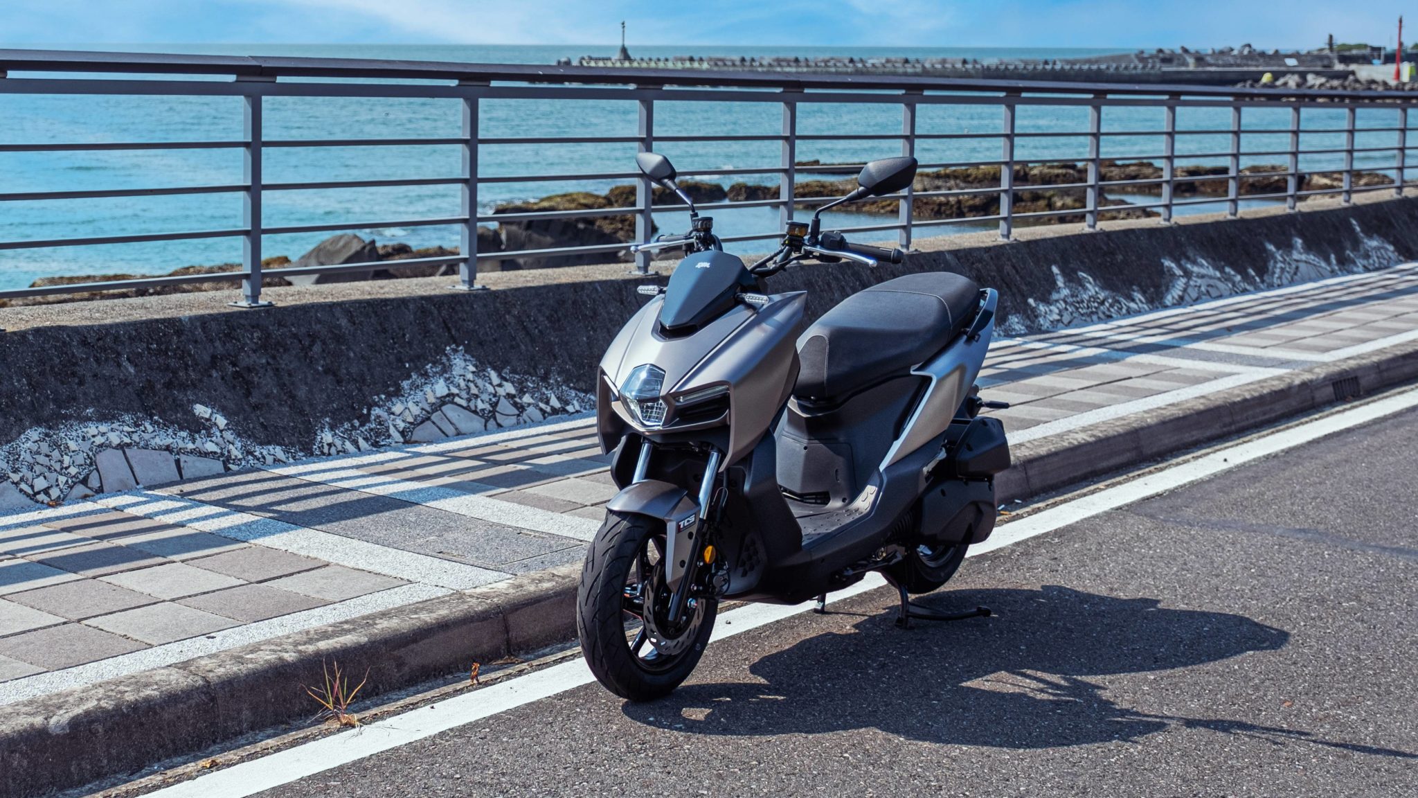 SYM三陽機車MMBCU新車售價11.3萬元 融入曼巴概念的全新世代白牌跑旅 | 地球黃金線