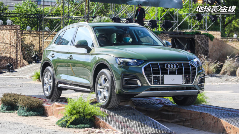 新年式Q5入門價下探225萬元 Q5跑旅門檻同步下修至256萬元 | 地球黃金線