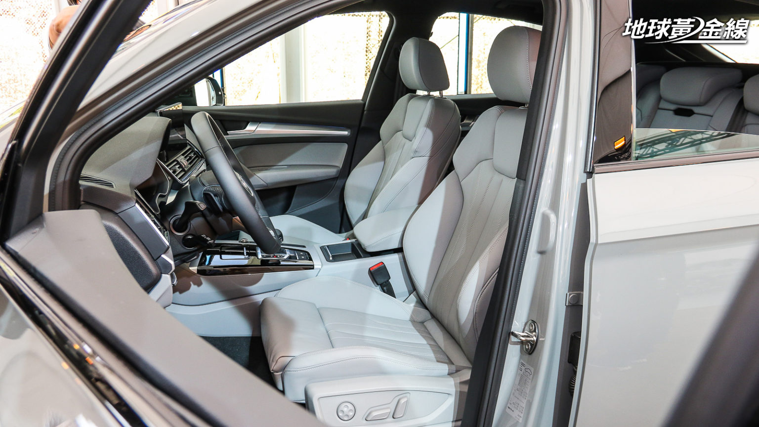 新年式Q5入門價下探225萬元 Q5跑旅門檻同步下修至256萬元 | 地球黃金線