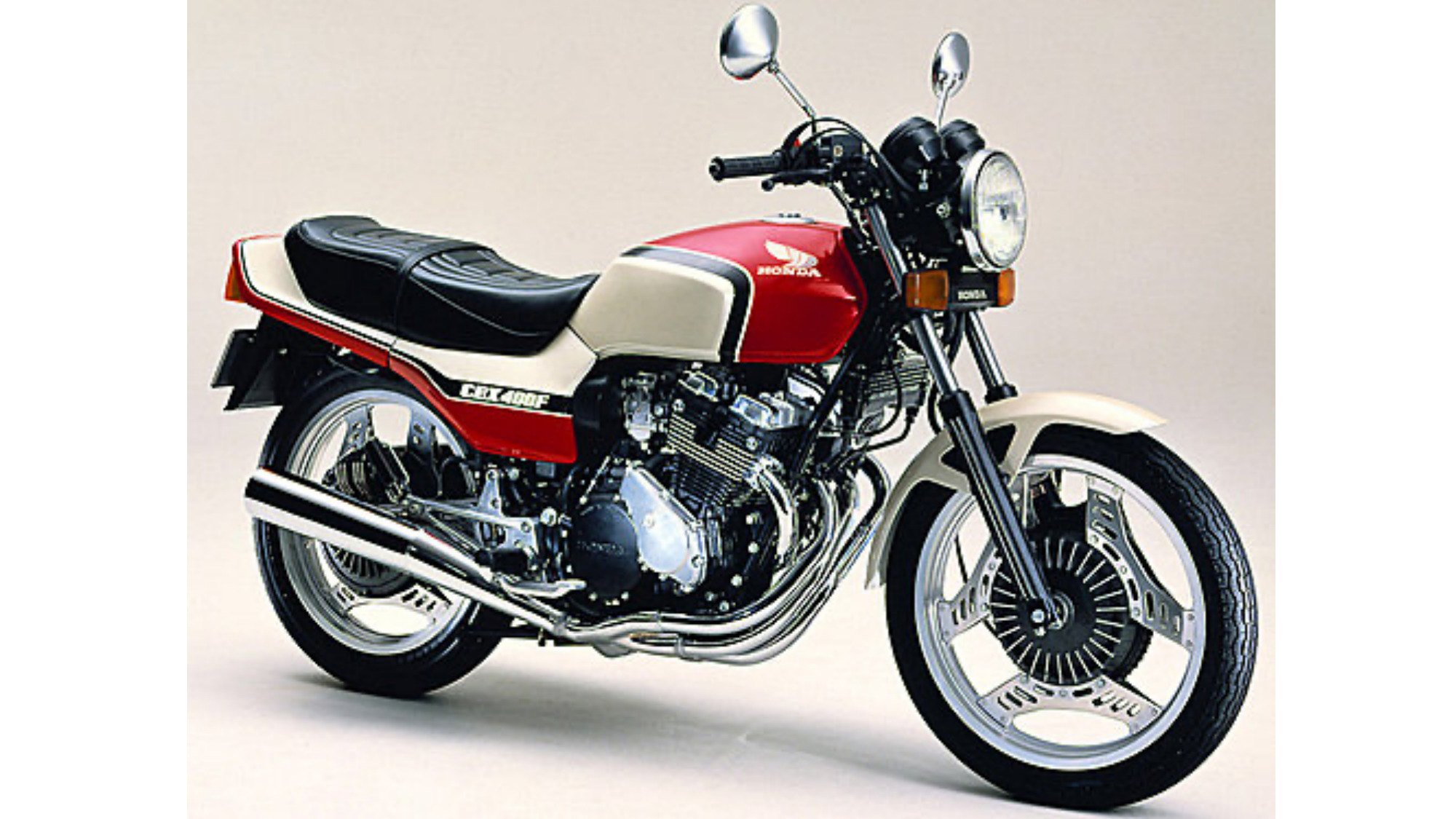 不用大型重機駕照也能騎！ 這台CBX400F竟然只有50c.c. | 地球黃金線