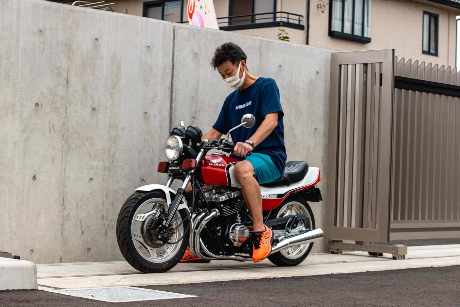 不用大型重機駕照也能騎！ 這台CBX400F竟然只有50c.c. | 地球黃金線