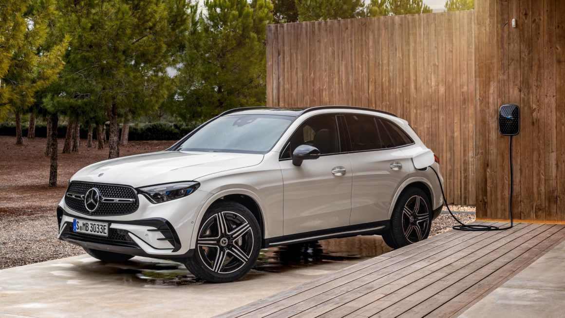 賓士GLC PHEV歐洲售價223萬元起 追加新48V柴油引擎形成7動力選項 | 地球黃金線