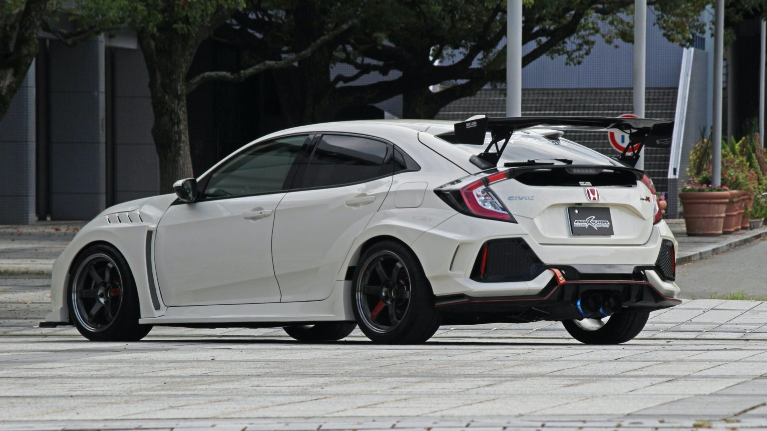 本田FK8 Civic Type R又有新寬體可以改！ M&M Honda Racing目標強化賽道實力 | 地球黃金線