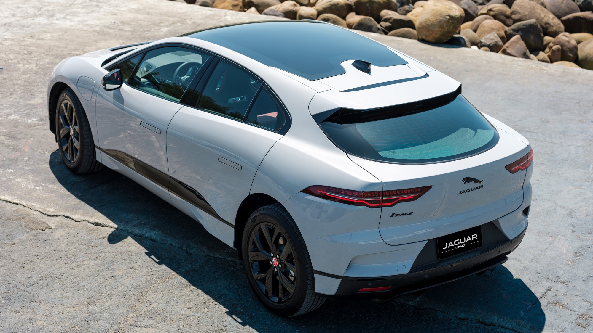 23年式Jaguar I-Pace售價297萬起 提供EV400單一動力與雙車型選擇 | 地球黃金線