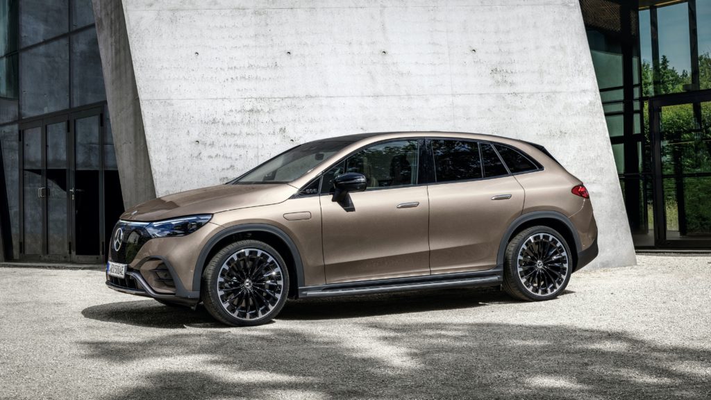 EQE SUV純電休旅正式亮相 AMG性能版車型同步發表 | 地球黃金線