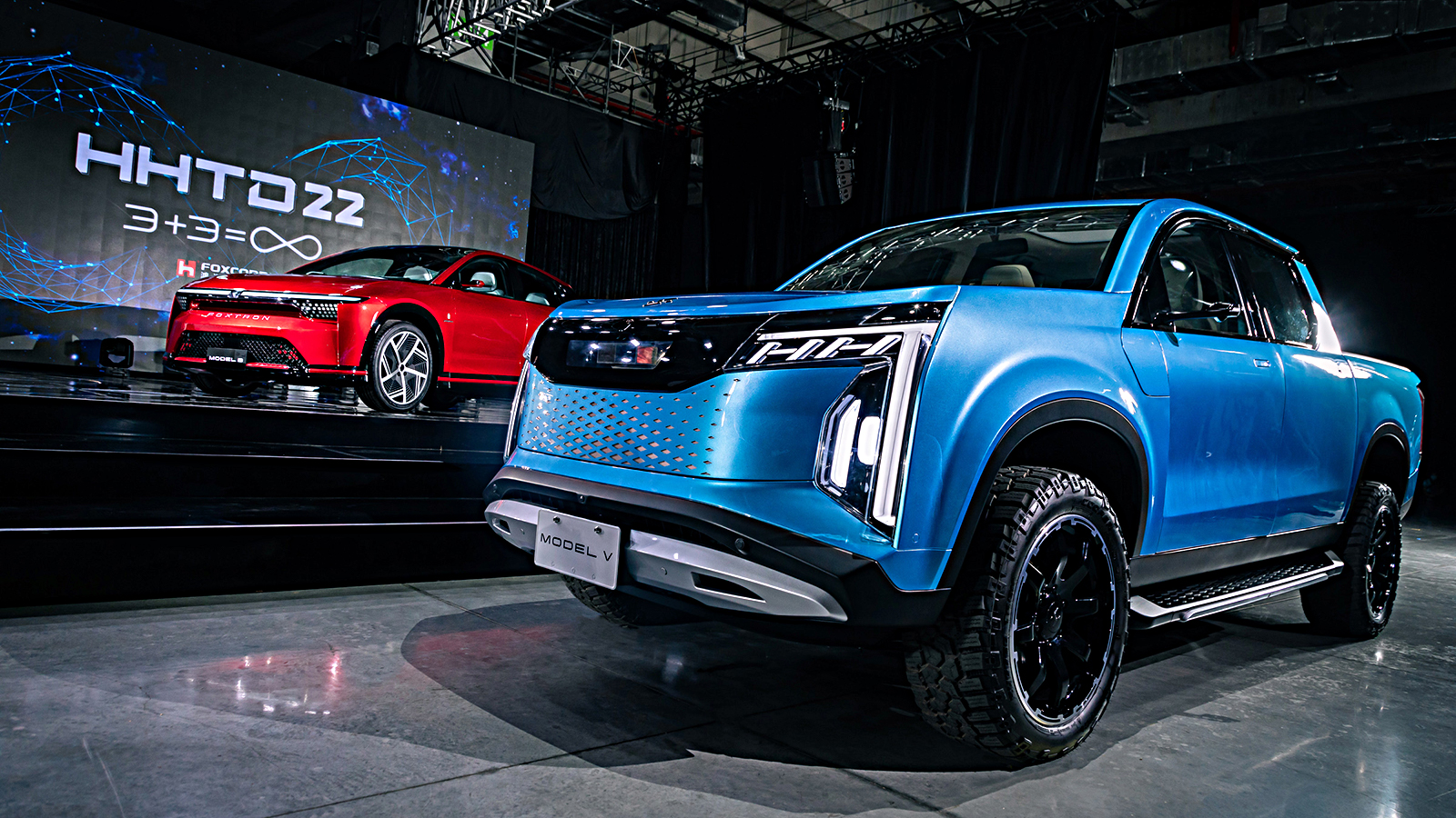鴻華Model B挑戰時尚電動跑旅 Model V電動皮卡展鴻海攻新南向市場野心 | 地球黃金線