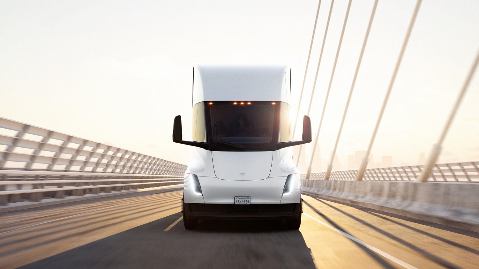 Tesla Semi完成全載重長距離測試 馬斯克：總重近37噸跑800公里也沒問題！ | 地球黃金線