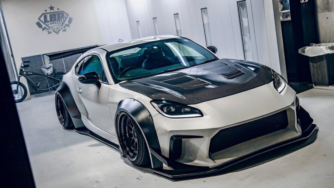 Liberty Walk幫GR86打造超誇張寬體 新套件將在東京改裝車展亮相 | 地球黃金線