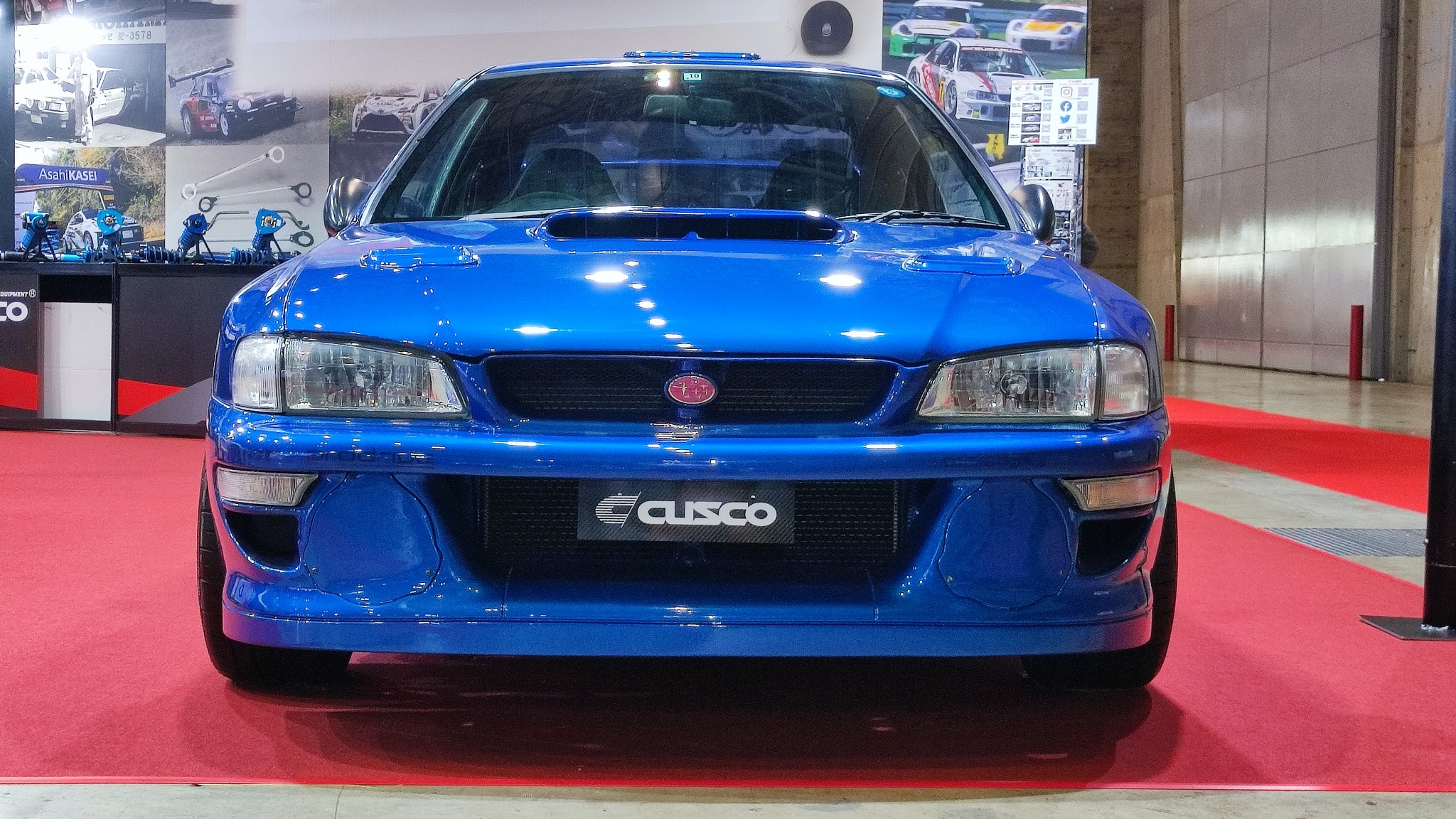 買不到就自己造一台！ Cusco造出Impreza 22B STI複製車 | 地球黃金線