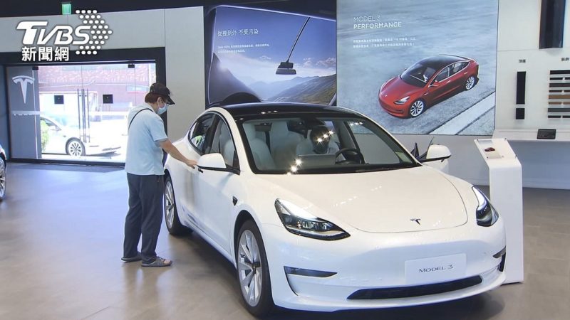 特斯拉大幅降價引起網路罵聲一片 新車銷售卻迎來爆發式成長！ 地球黃金線