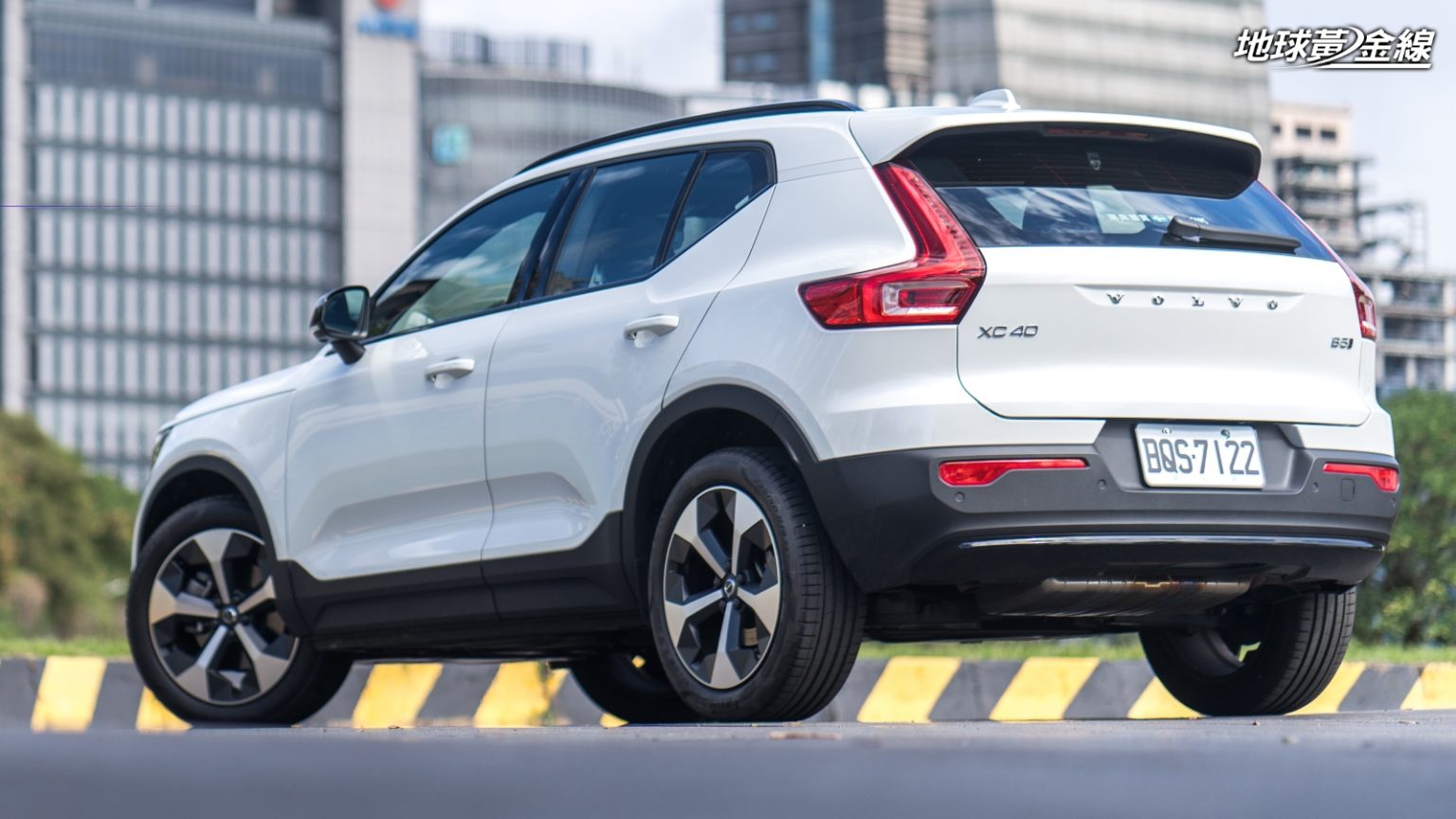 試駕／Volvo XC40 Ultimate B5 AWD 科技感升級的北歐頂規跨界！ | 地球黃金線