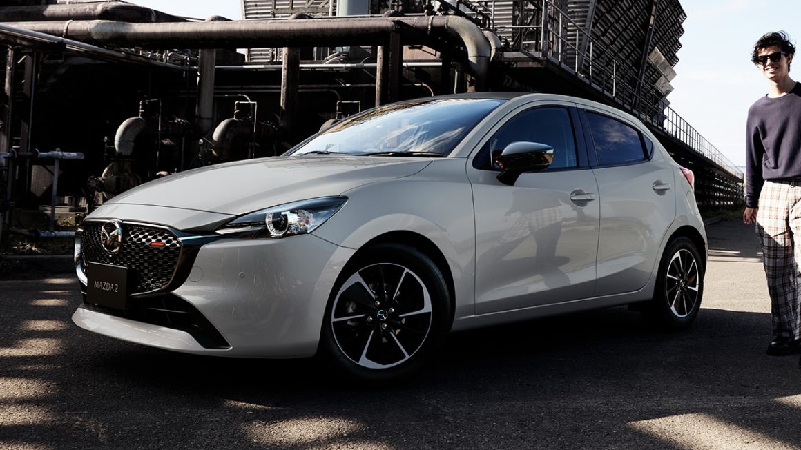 小改款Mazda2提供198種配色組合 換裝新型水箱護罩繼續再戰！ | 地球黃金線