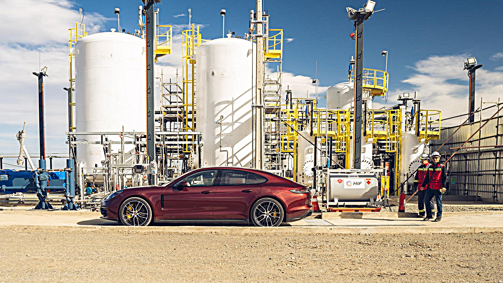 海外採訪／直擊Porsche智利eFuel工廠 憑「空」加「水」竟可變出汽油！ | 地球黃金線