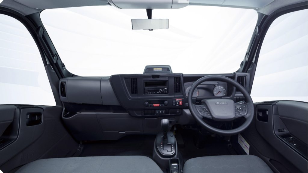 Isuzu ELF大改款七代貨車登場 大卡車也有全速域ACC跟純電動力！ | 地球黃金線