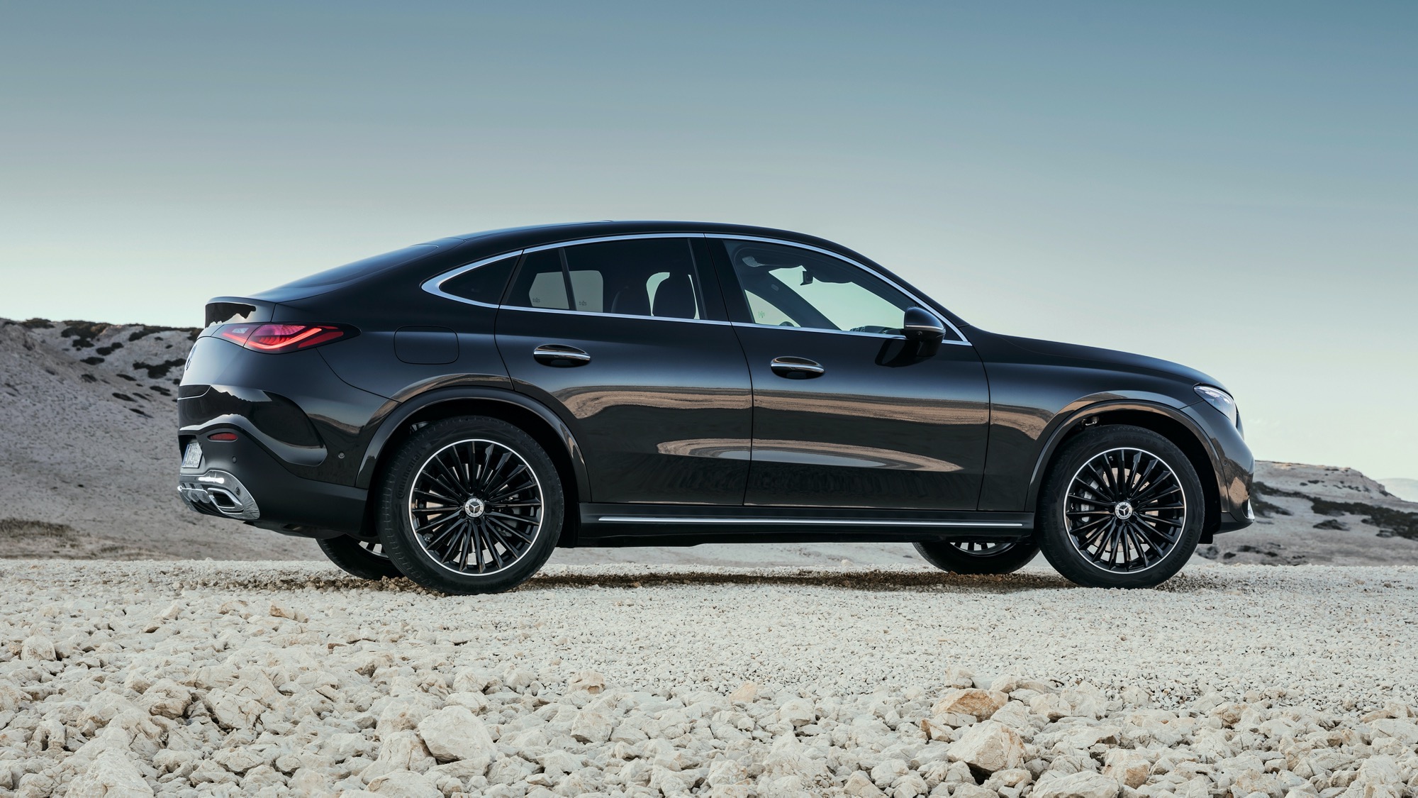 大改款賓士GLC Coupe正式發表 提供48V輕油電與PHEV多種動力選項 | 地球黃金線