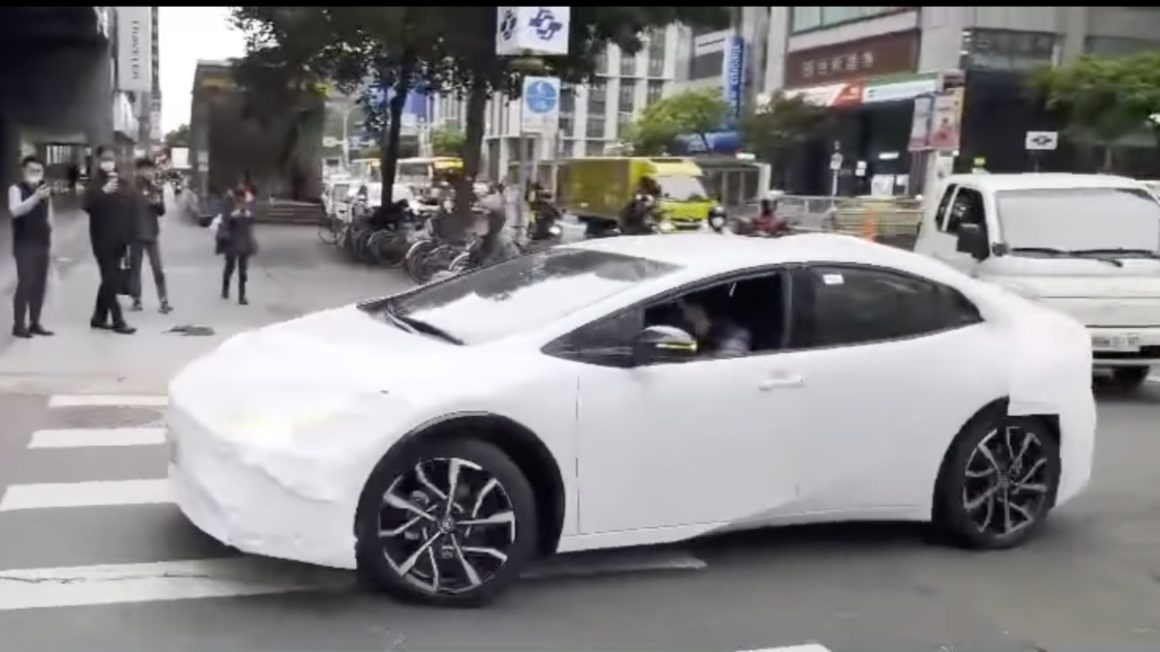 Toyota Prius PHEV大改款下月底上市！ 純電續航最佳可達105公里 | 地球黃金線