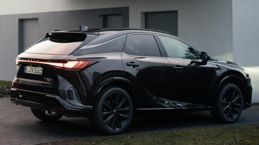 最可靠的豪華SUV不是BMW或Mercedes-Benz？ J.D.Power調查竟是「這品牌」 | 地球黃金線