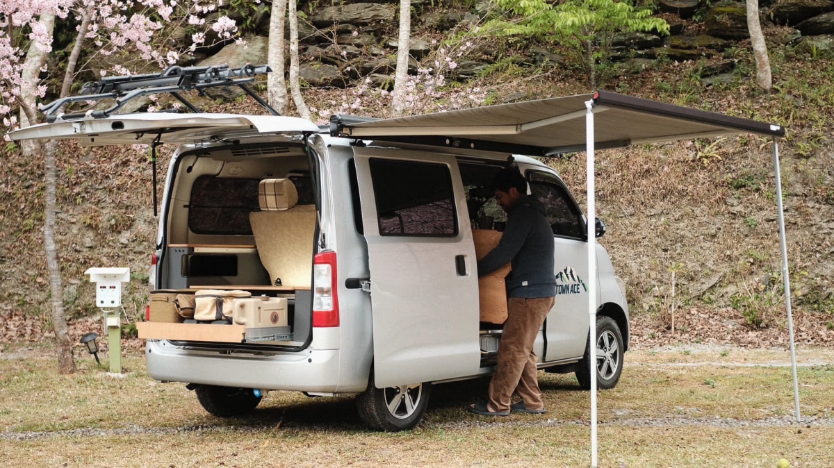 Toyota Town Ace Van車主看過來 國產專用露營套組4月中登場！ | 地球黃金線