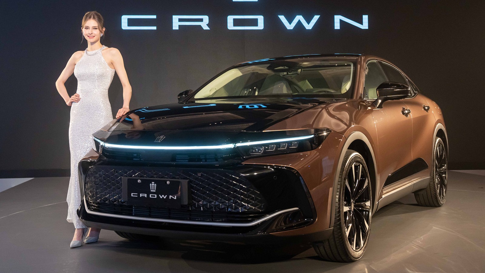 Toyota Crown定價策略奏效 上市首週訂單破千貴族版就佔六成 | 地球黃金線