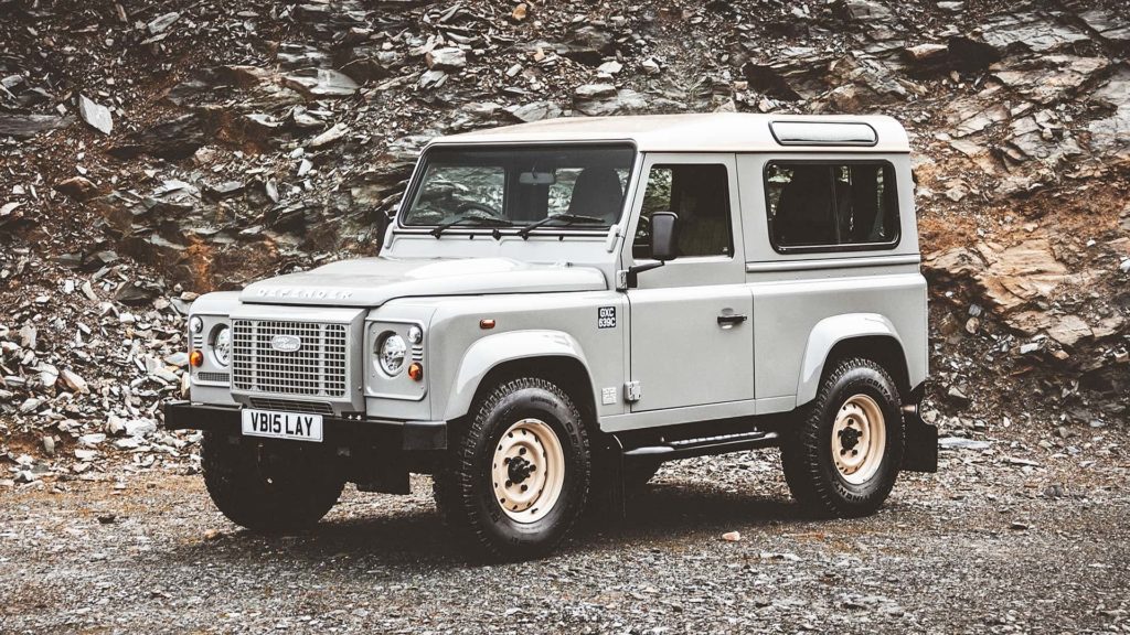Classic Defender Works V8 Islay Edition限量30台 搭載5.0升V8引擎換算新台幣889萬元起 | 地球黃金線