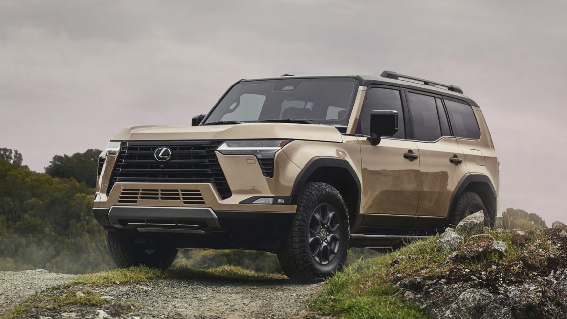 暌違近15年硬漢休旅GX大改款現身 方正外表與強悍越野宛若Lexus版G-Car | 地球黃金線