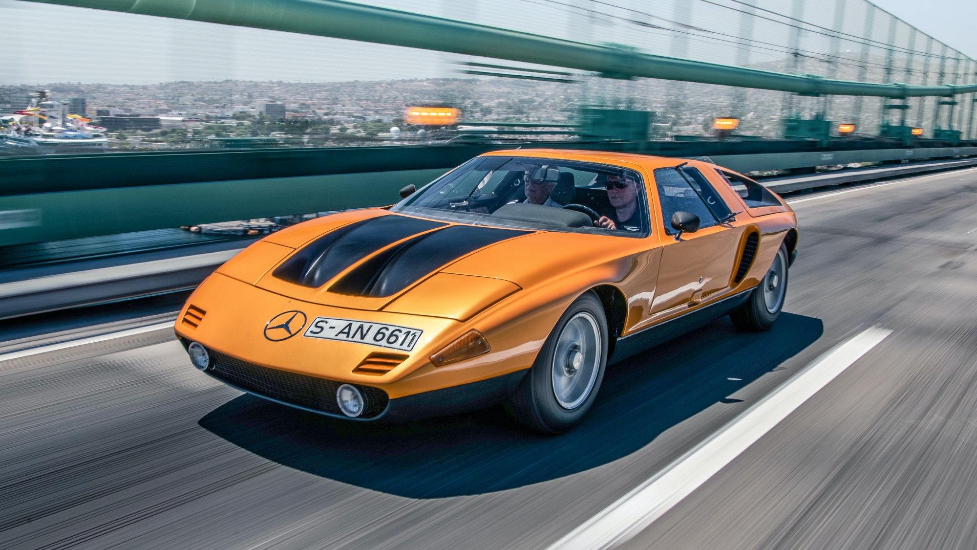 賓士釋出新C 111概念車預告 新作品可能和EQA有關？ | 地球黃金線