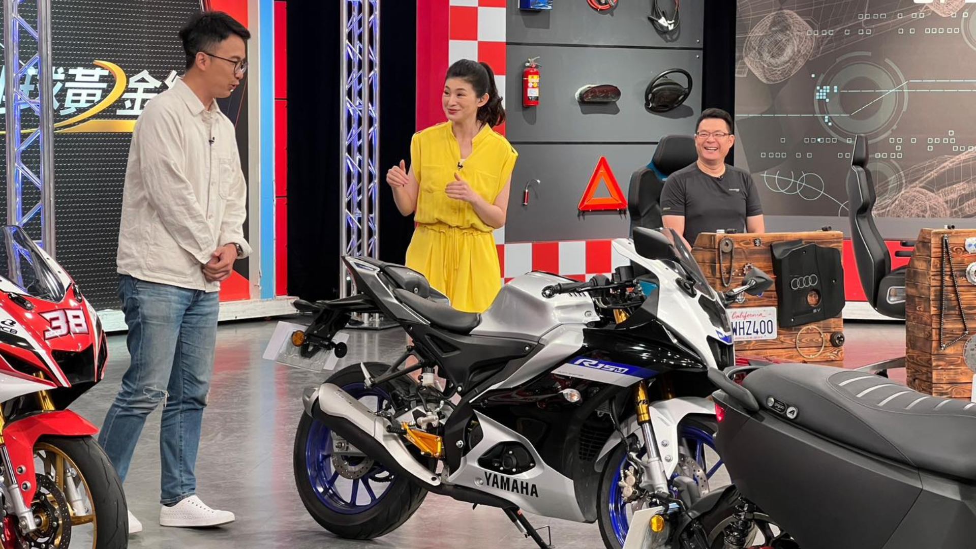 原廠就改好的賽道利器Yamaha R15 M！ 來賓：37mm倒立式前叉能不香？ | 地球黃金線