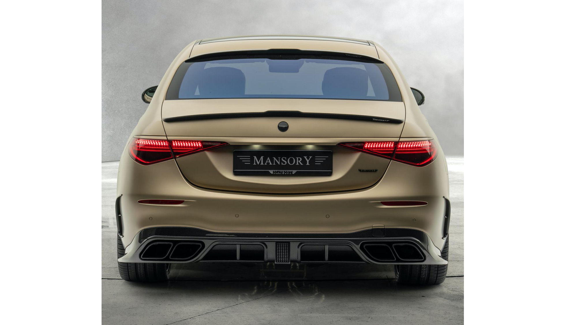 Mansory替S-Class換上沙漠色烤漆！ 超搶眼配色讓人無法忽視 | 地球黃金線