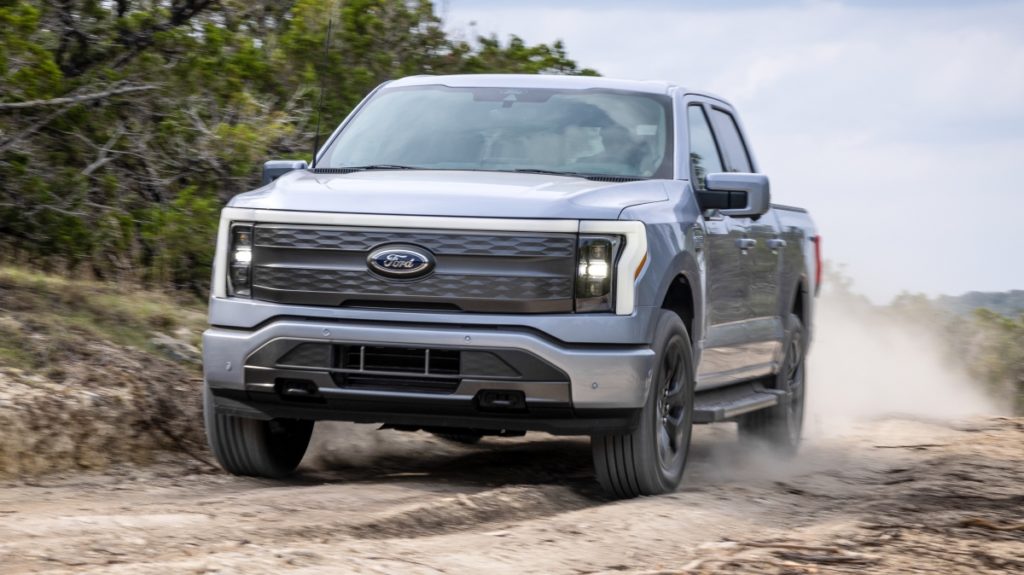 Cybertruck要量產福特壓力大了？ F-150 Lightning在美國大降31萬！ | 地球黃金線