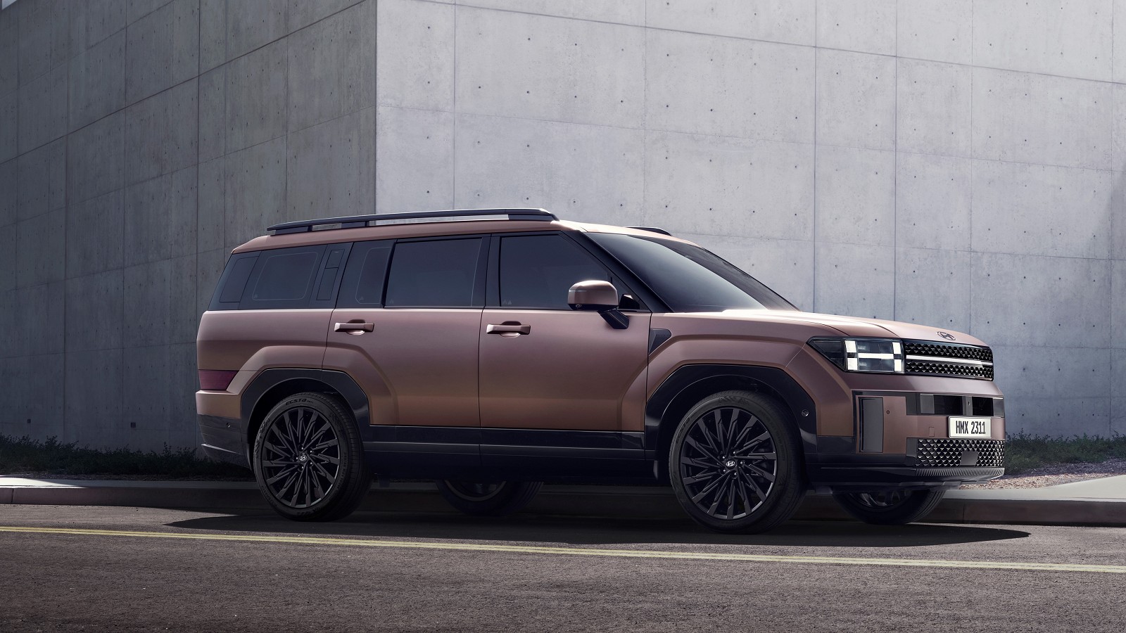 大改款Santa Fe完整細節揭曉 4款動力選擇還首度植入UV-C消毒盒 | 地球黃金線