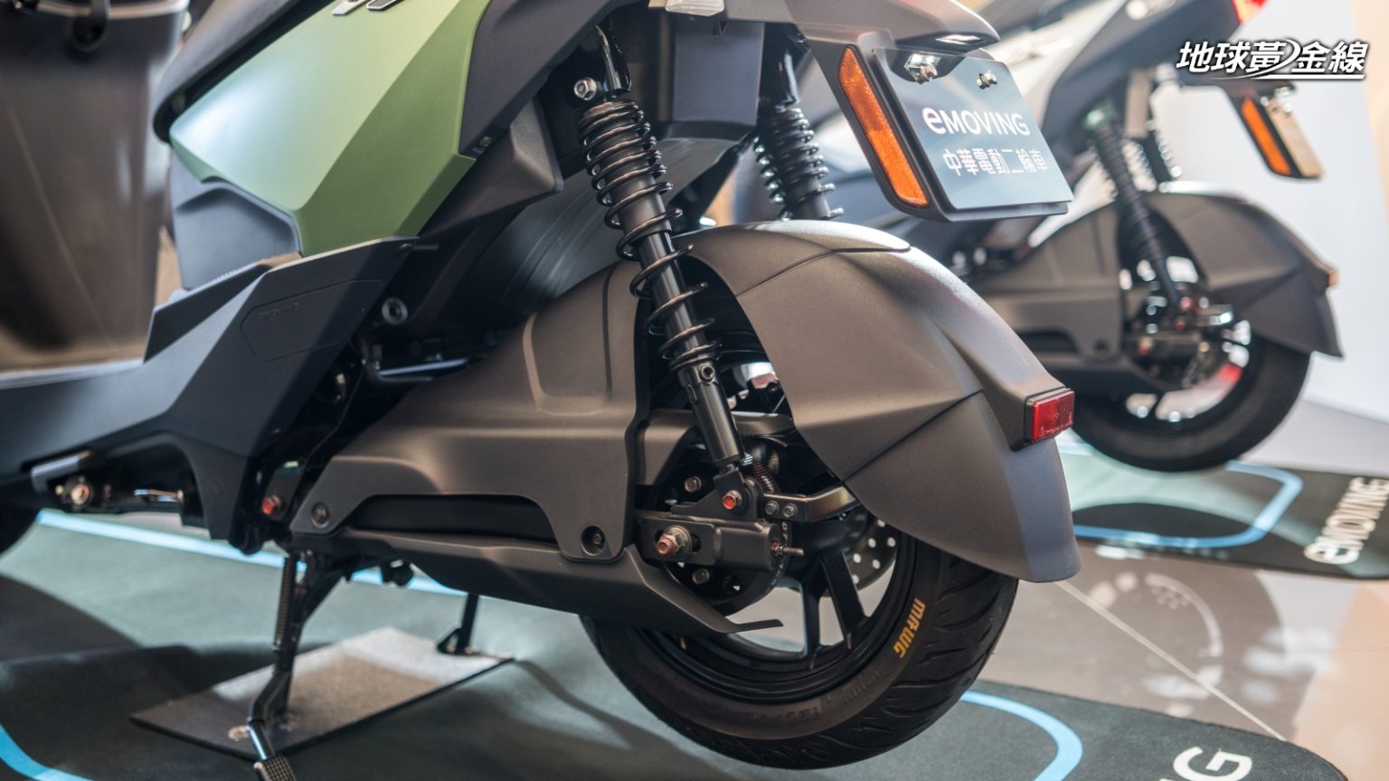 中華eMoving EZ-R 10萬有找上市 搭Gogoro電池與自主開發馬達！ | 地球黃金線