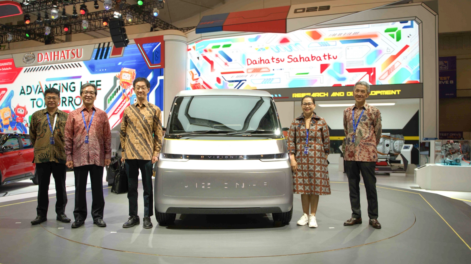 純電Town Ace就長這樣？ Daihatsu Vizion-F Concept印尼登場！ | 地球黃金線