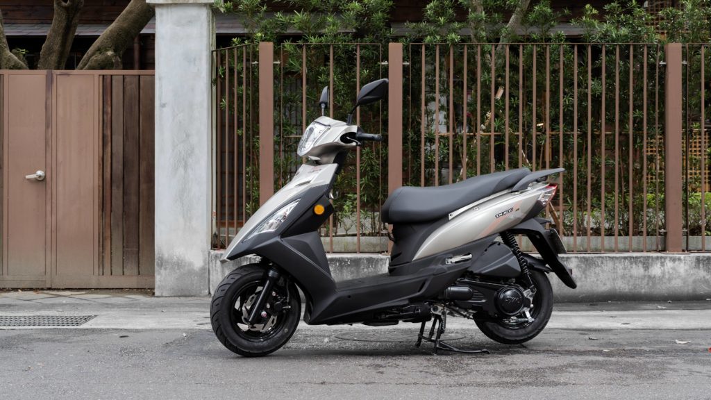 銷售戰報／台灣機車2023年10月總市場 光陽靠GP125拉近差距？ | 地球黃金線