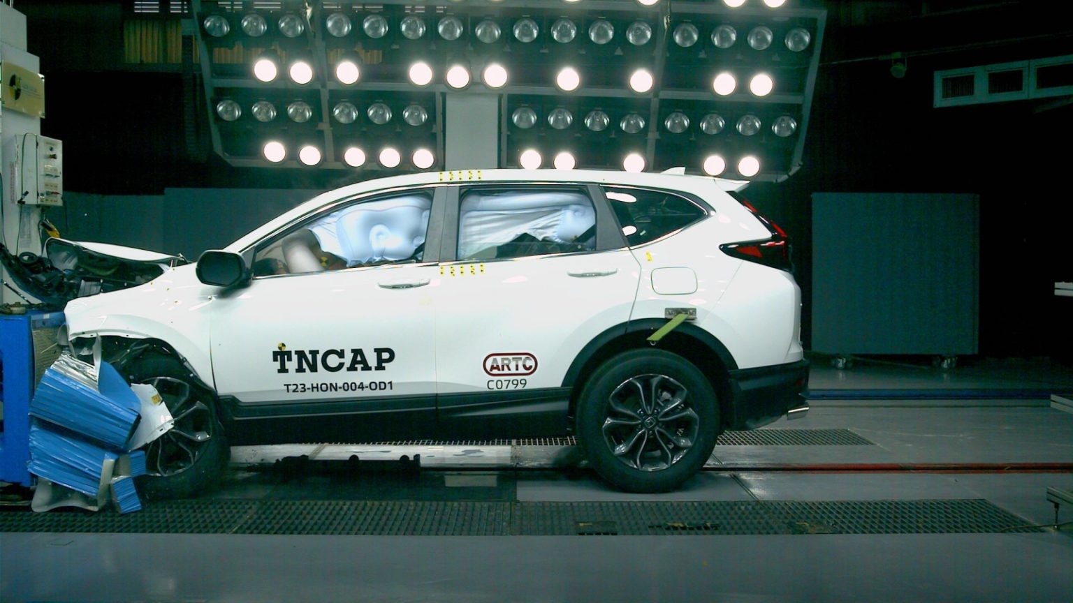 新車真的等於安全？ 關於TNCAP你該知道的事 | 地球黃金線