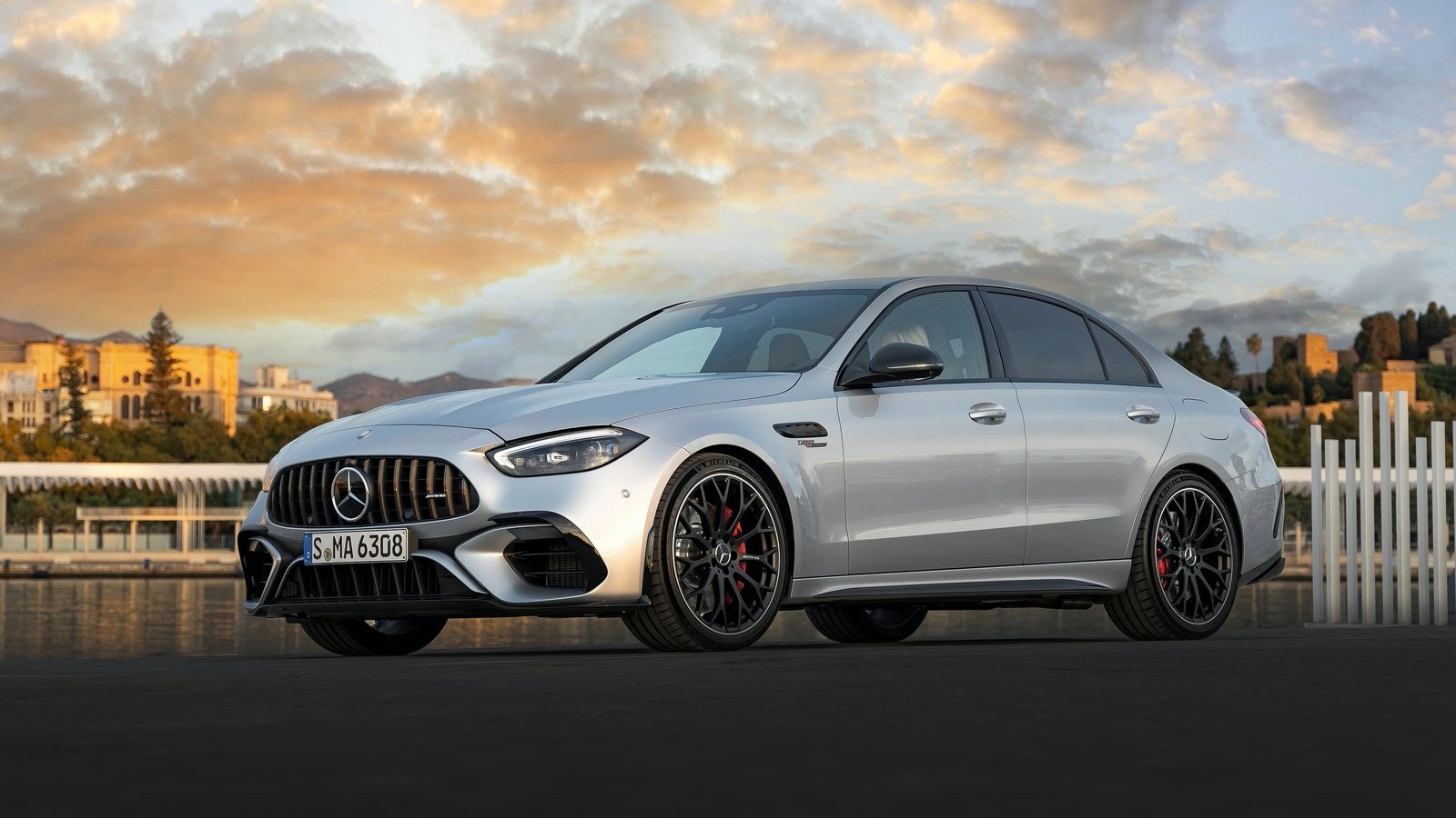 AMG高層否認V8引擎回歸C 63/E 63 高性能油電混合車就是趨勢！ | 地球黃金線