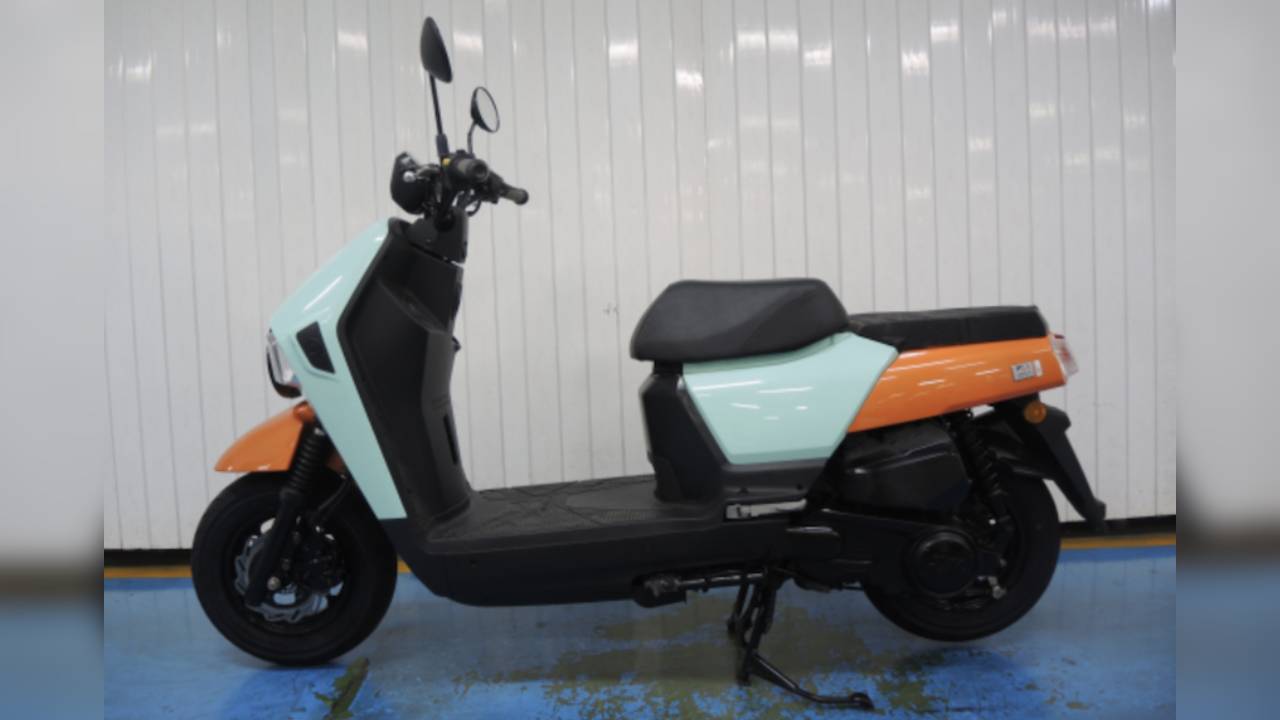 SYM 4Mica 150新車型全面強化「載運機能」？ 三陽送測單座版「油耗更進步」 | 地球黃金線