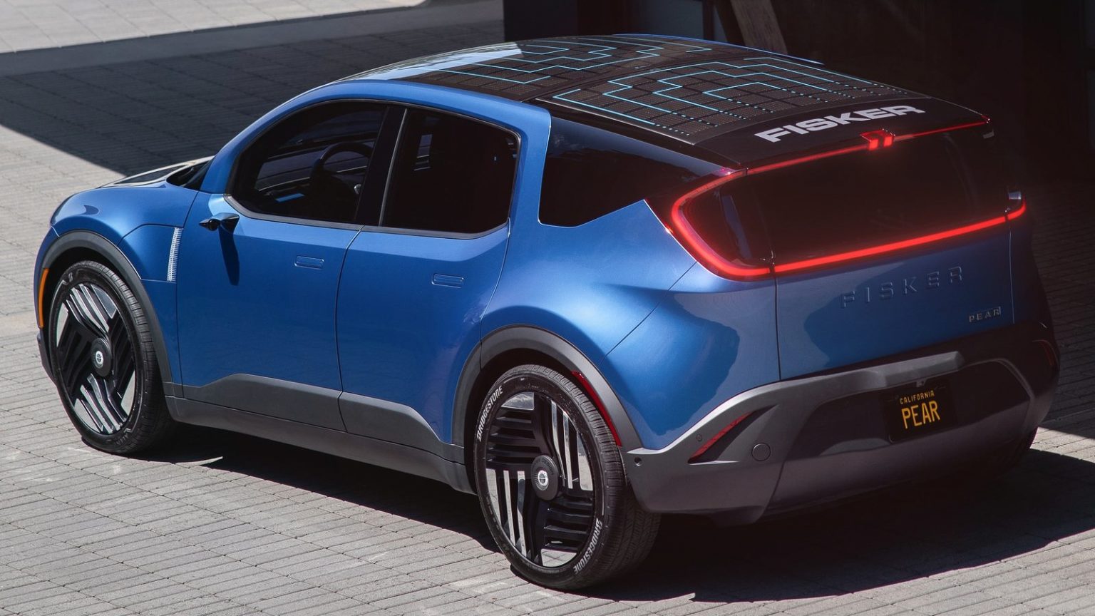 Fisker Pear準量產版完整亮相 鴻海代工6座純電休旅只要95.2萬！ | 地球黃金線