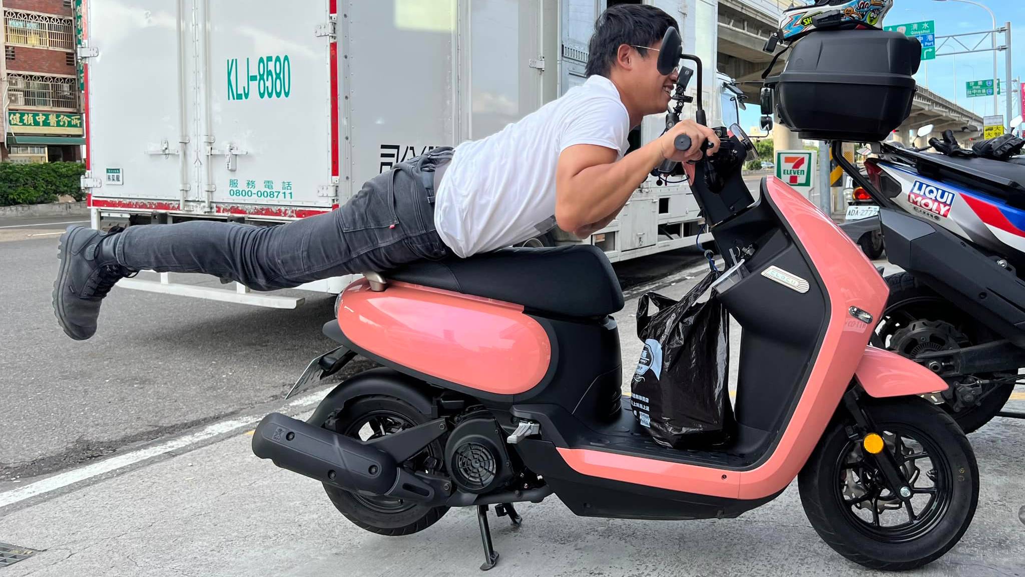 SYM CLBCU「北高一桶油」能達成？ 網紅實測三陽省油科技跑出驚人油耗！ | 地球黃金線