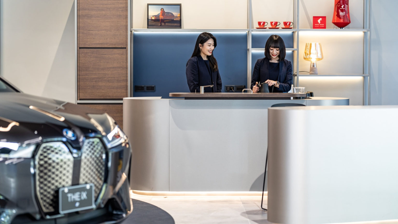 全新BMW Retail.Next展間打造頂級賞車體驗 增添溫度與前衛新世代美學 | 地球黃金線